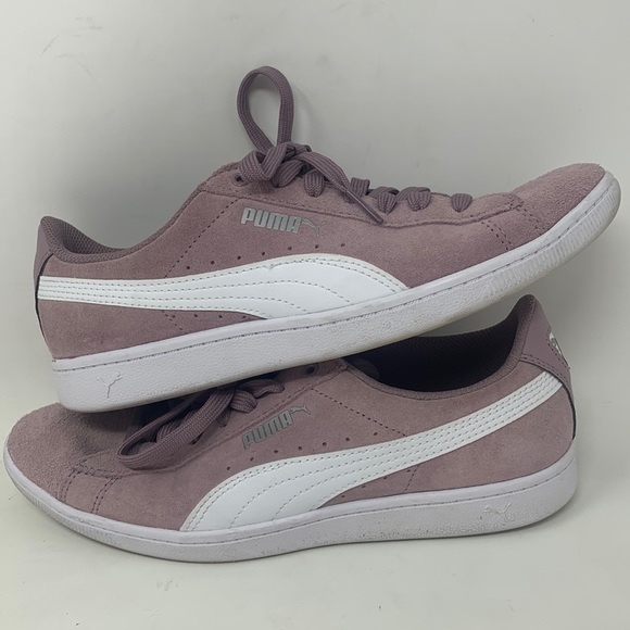 Puma | Shoes | Puma Lavender White Logo Soft Foam Optimal Comfort Low ...